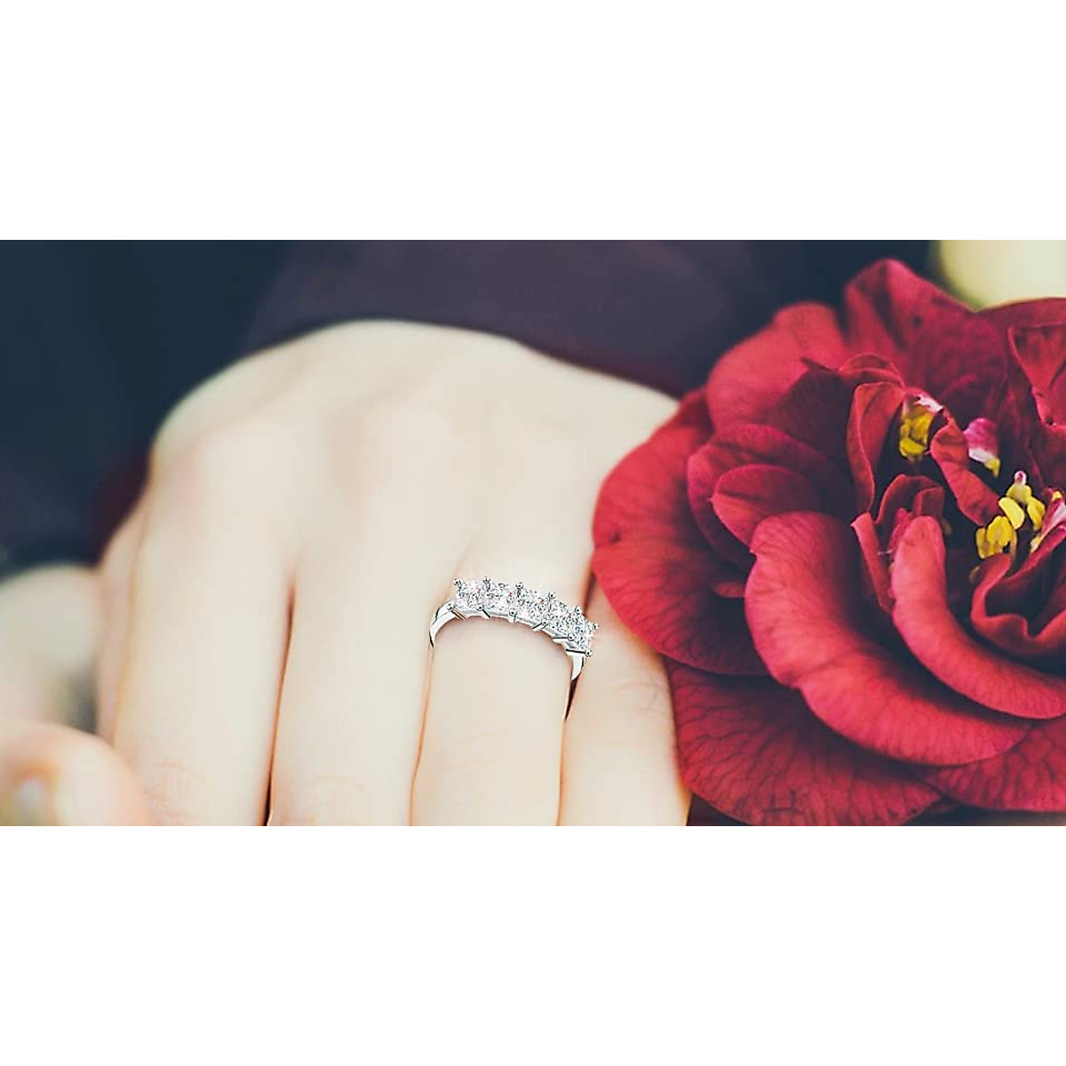 Half Eternity Moissanite Ring, Wedding Rings for Women, 2.0 Carat 5 Stone Moissanite Ring 925 Sterling Silver with 18K White Gold Plated D Color VVS1 Princess Cut Lab Created Diamond Half Eternity Engagement Wedding Band for Women Size 8.5