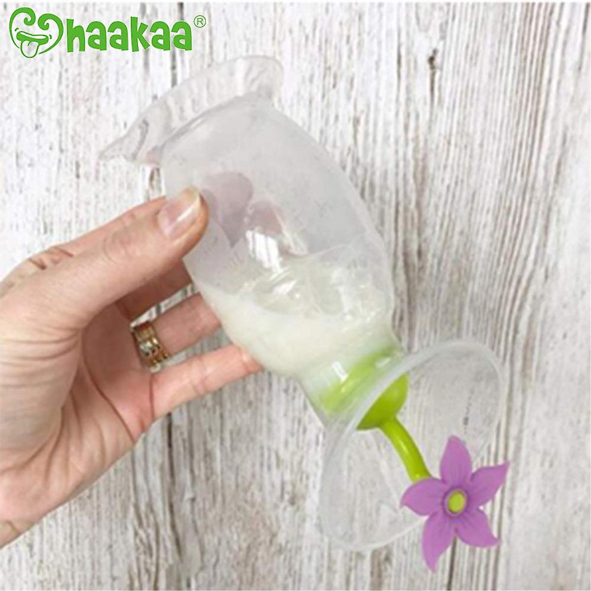 haakaa Manual Breast Pump Silicone Breastpump Milk Pump for Breastfeeding with Suction Base and Flower Stopper 100% Food Grade Silicone BPA Free (4oz/100ml) (Purple)