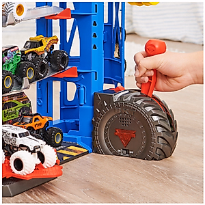 Monster Jam Garage Playset and Storage with Exclusive Grave Digger Monster Truck, Lights & Sounds, Kids Toys for Boys and Girls Ages 4-6+