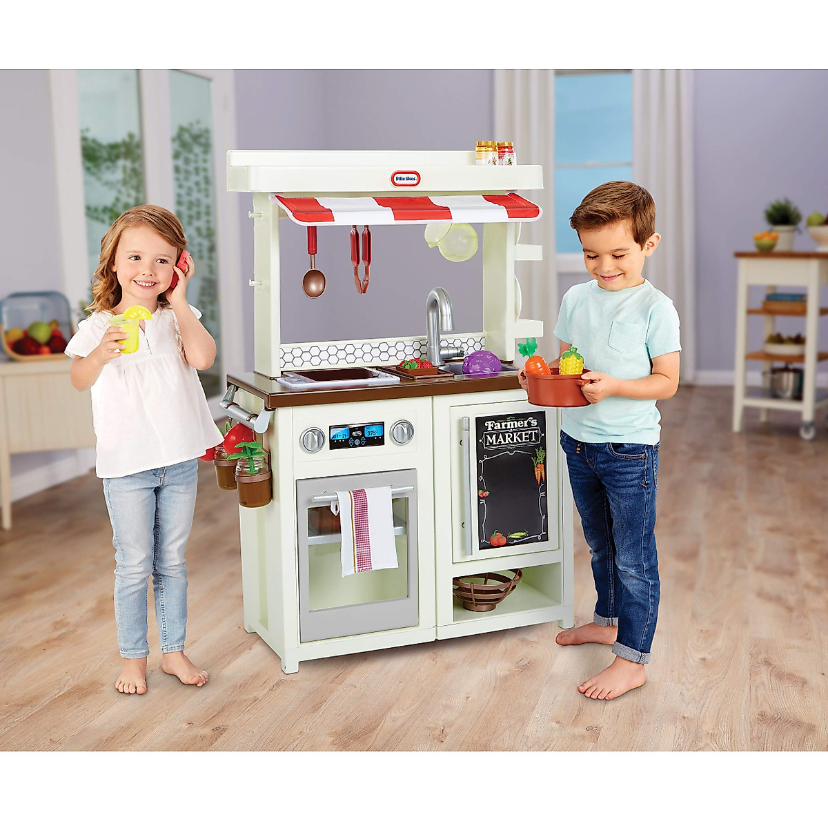 Little Tikes First Market Kitchen Pretend Play Kitchen w/Over 20 Accessories