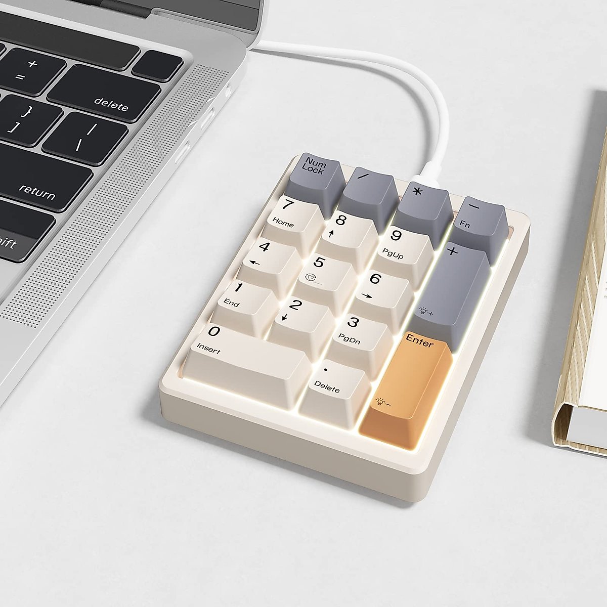 Kisnt Mechanical Number Pad,Hot Swappable Numpad Wired USB 17 Keys Keypad White Backlit Numeric Keypad with PBT Keycaps for Laptop PC Compact Keyboards(Retro Beige, Blue Switch)