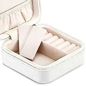 Vlando Small Travel Jewelry Box Organizer - Faux Leather Storage Case for Rings Earrings Necklace - Best Gifts Choice for Girls Women, Pearl White