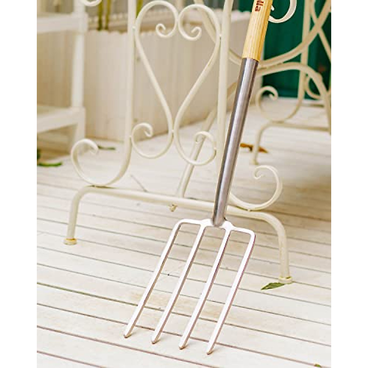 Garden Fork Heavy Duty Pitchfork for Digging Gardening Spade Fork 43 inch with D-Handle 4-Tine Pitch Fork Garden Tool for Spading Digging Turning Planting Cultivating Aerating Steel Compost Fork