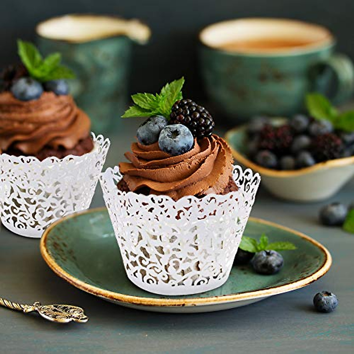 50pcs white Cupcake Wrappers Lace Cupcake Liners Laser Cut Cupcake Papers Cupcake Cups Cases for Wedding/Birthday Party Decoration