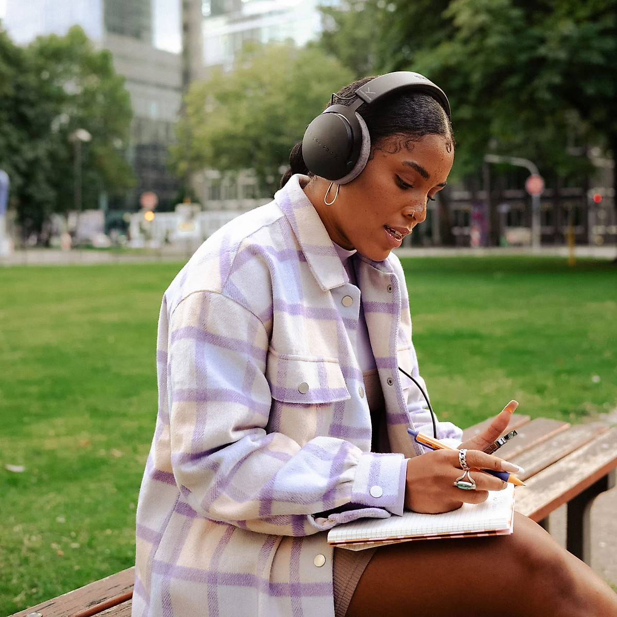 blucoil Beyerdynamics DT 700 PRO X Closed-Back Studio Headphones with Stellar.45 Driver for Recording Bundle 6' 3.5mm Headphone Extension Cable, and Slappa Full-Sized HardBody PRO Headphone Case