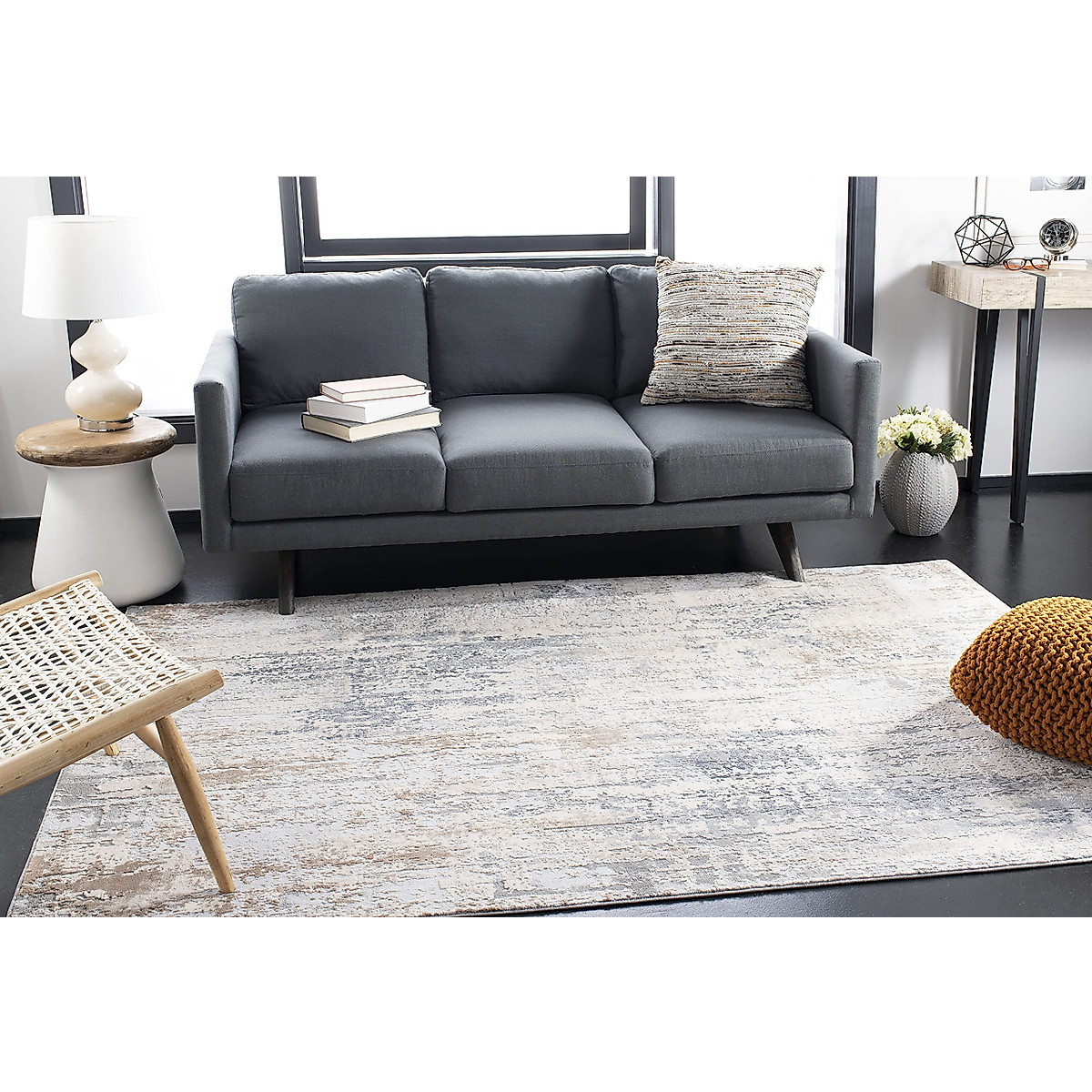 SAFAVIEH Invista Collection Area Rug - 8' x 10', Cream & Grey, Modern Abstract Design, Non-Shedding & Easy Care, Ideal for High Traffic Areas in Living Room, Bedroom (INV432A)