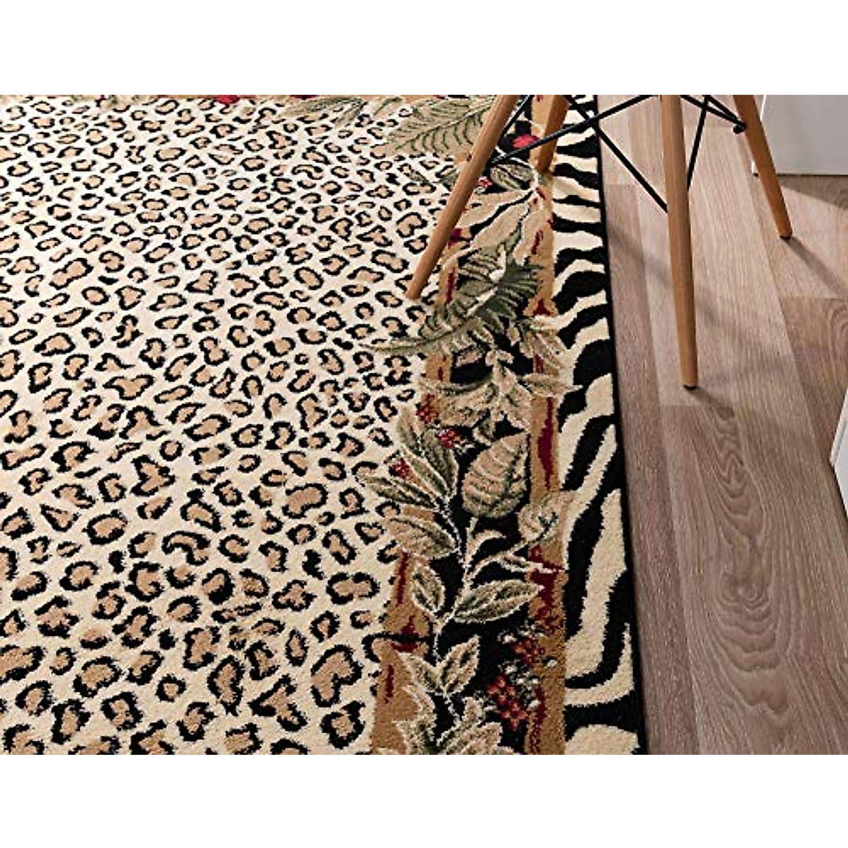 Unique Loom Wildlife Collection Animal Inspired with Cheetah Bordered Design Area Rug, 5 ft x 8 ft, Ivory/Black