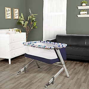 Dream On Me Flora Baby Bassinet in Floral Bloom, Lightweight and Portable Travel Bassinet with Carry Bag, Five Adjustable Height Position, Mattress Pad Included