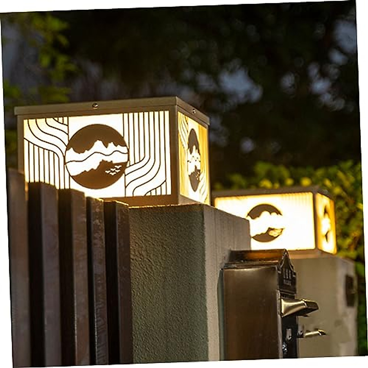 DOITOOL 1pc Post lamp Light for Outside Patio Fence Post Lights Fence Solar Lights Outdoor Fence Deck Cap Light Outdoor Column Lights Outdoor Pillar Light Outdoor lamp Lighting