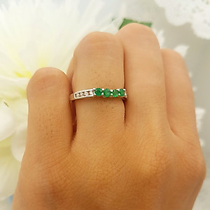 Dazzlingrock Collection 14K Round Emerald & Diamond Women Bridal Anniversary Wedding Band Ring, White Gold, Size 6