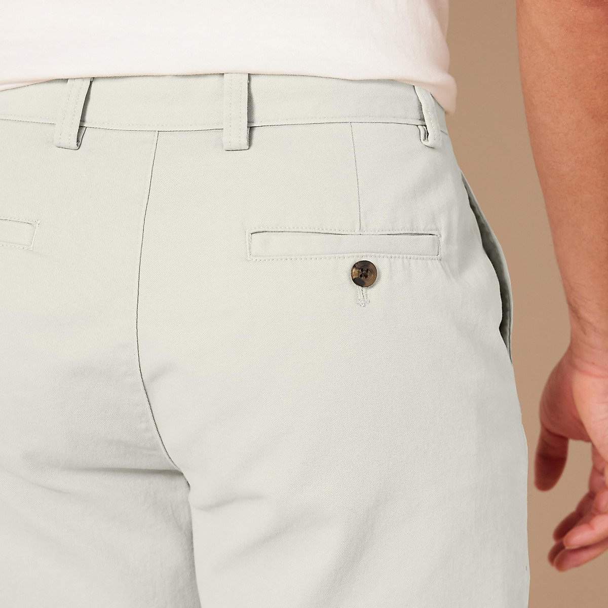 Amazon Essentials Men's Classic-Fit 9" Chino Short, Grey, 38