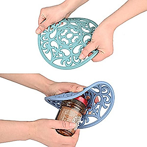 Smitchraft Silicone Trivets for Hot Dishes, Pots & Pans, Multi-Use Hot Pads Kitchen Quartz Countertops, Silicone Pot Holders Mats, Non-Stick Carved Heat Resistant Mats for Counter & Table, Set 3 White