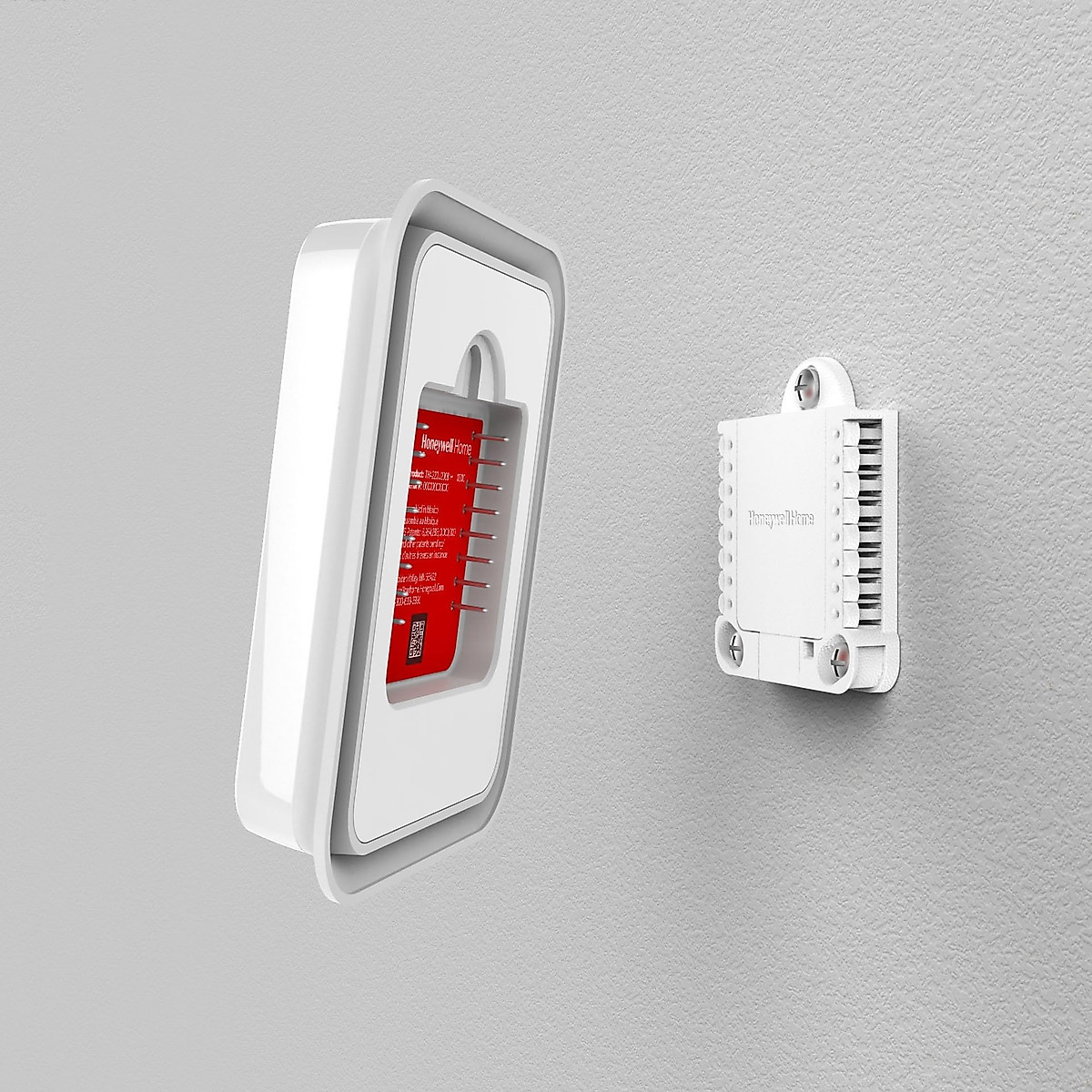 Honeywell Home T9 WiFi Smart Thermostat, Smart Room Sensor Ready, Touchscreen Display, Alexa and Google Assist