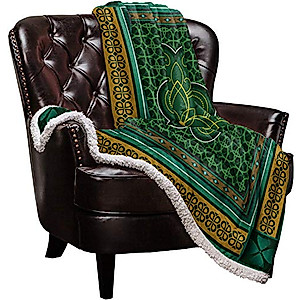 T&H XHome Sherpa Fleece Throw Blanket Cozy Soft Warm Bed Blankets,St. Patrick's Day Traditional Shamrock Irish Fuzzy Plush Microfiber Lightweight Blankets All Season for Couch Sofa 40x50IN