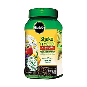 Miracle-Gro Shake 'N Feed with Universal Snap-On Feeder Watering Wand Accessory