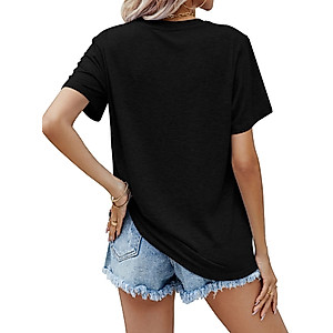 Sunidol Womens Dog Mom Shirts Cute Dog Paw Print Mother's Day Multicolor Heart Graphic Short Sleeve Crewneck Casual Pullover Tops Black XXL