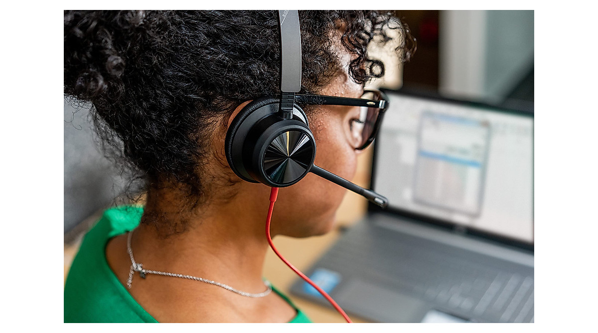 Poly Blackwire 8225 Wireless Headset with Noise Cancellation