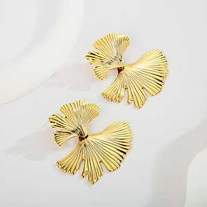 WOWORAMA Gold Ginkgo Leaf Earrings for Women Bohemian Large Geometric Statement Earrings Boho Big Plant Leaf Drop Earring