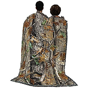 Pure Country Weavers Oak Woods Camo Blanket - Lodge Cabin Gift Tapestry Throw Woven from Cotton - Made in The USA (72x54)