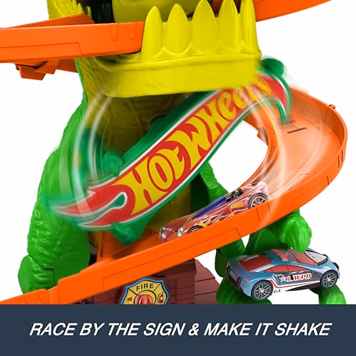 Hot Wheels Toy Car Track Set, City T-Rex Blaze Battle Playset & 1:64 Scale Die-Cast Vehicle, 18” Tall, Multiple Race Outcomes, Spinning Dinosaur Eyes