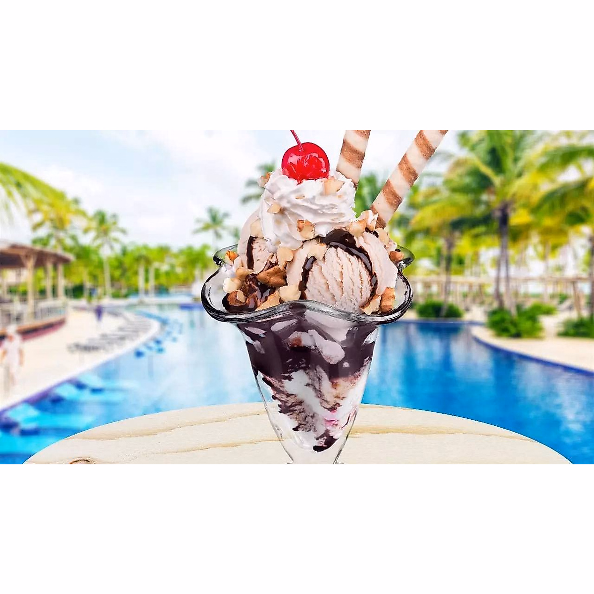 Qicfrk 50 Pack Clear Plastic Dessert Cups ​5 oz Parfait Cups with Lids Disposable Mini Square Cup Shooter Cup Dessert Shooters Lids Appetizer Cups for Puddings,Ice Cream