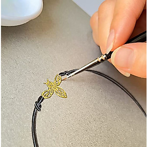 THE LACRIMA FOUNDATION Embrace Elegance: Limited Edition Wild Honey Bee Bracelet - Yellow Gold