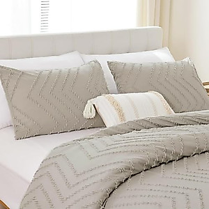YIRDDEO Boho Chevron Comforter Set Queen Size, 3Pcs Vertical Tufted Lightweight Cream Neutral Bed Set (1 Comforter, 2 Pillowcases)