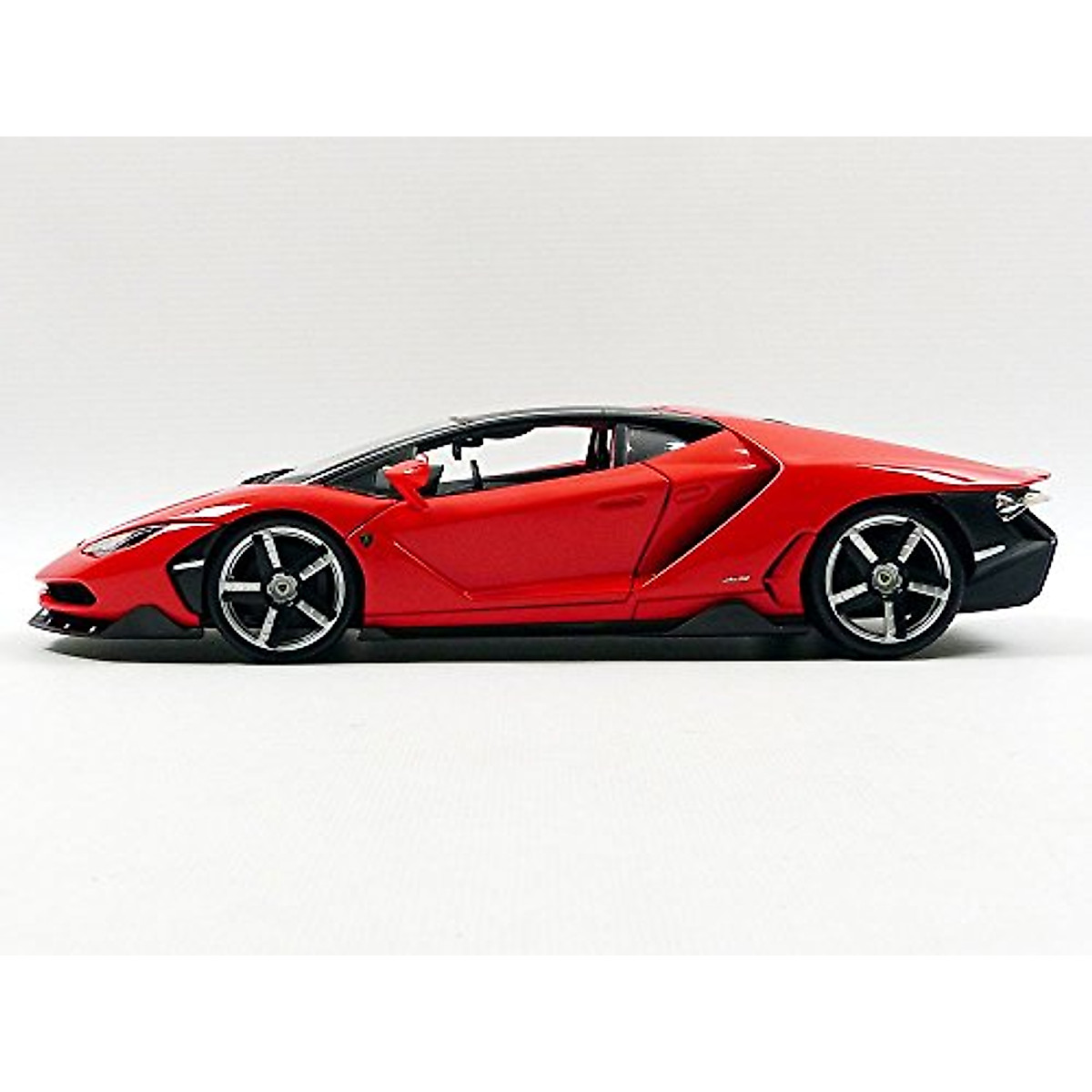 Maisto Lamborghini Centenario – 2016 – Echelle 1: 18
