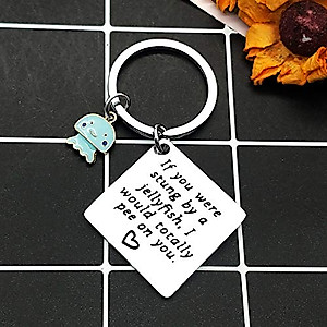 Friendship Keychain Best Friend Keychain True Friend Jewelry Gift Funny Friendship Gift for Teen Girl Boy Women Men Birthday Christmas Graduation Gifts for Best Friends Keyring Sister Gift from Sister
