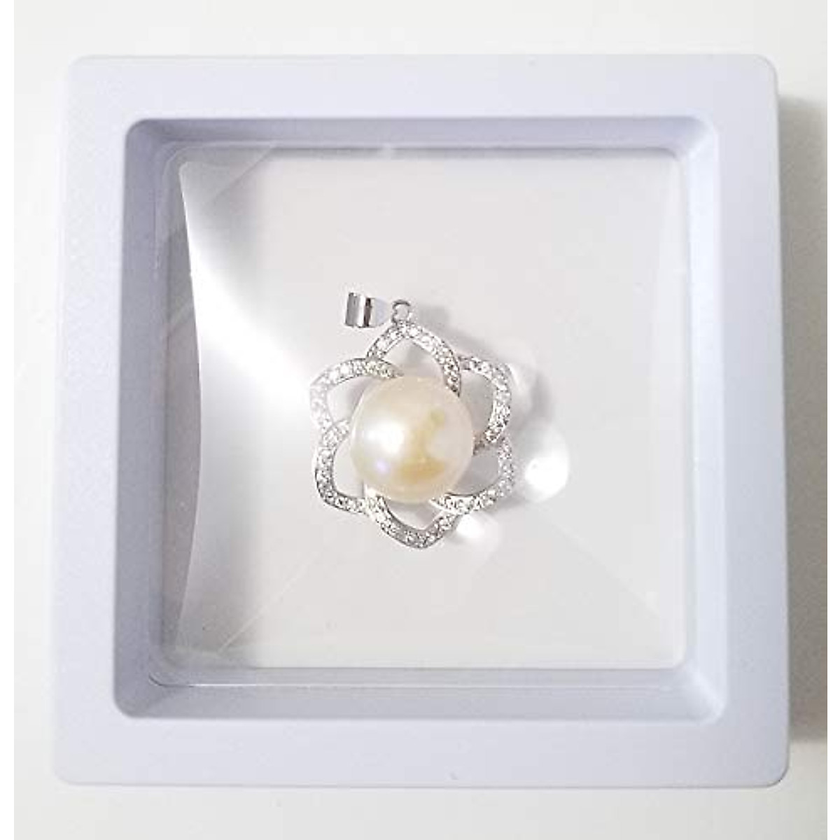 JM Set of 3 pcs Transparent 3D Floating Frame Display Holder/Box/Frames for Challenge Coins, AA Medallions, Antique, Jewelry,Gift, White, 2.75 x 2.75 x 0.75 Inches