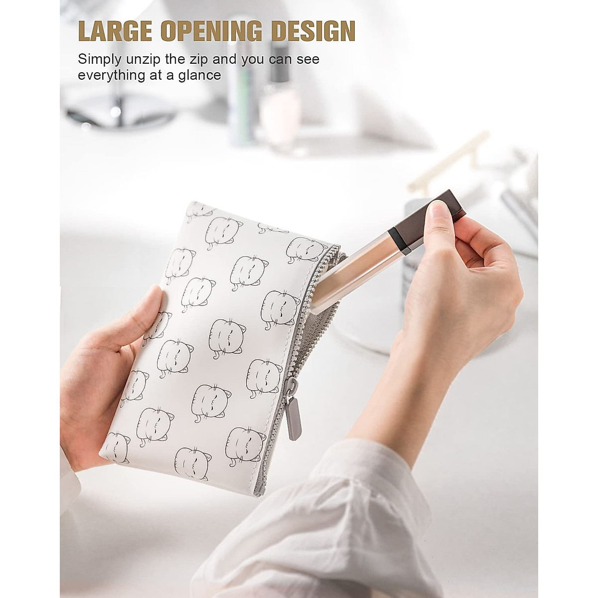 FERYES Cute Cat Silicone Makeup Bag for Travel, Cosmetics Bag for Makeup Brush & Essential Makeup Tools, Make Up Zipper Pouch Gifts for Women - White