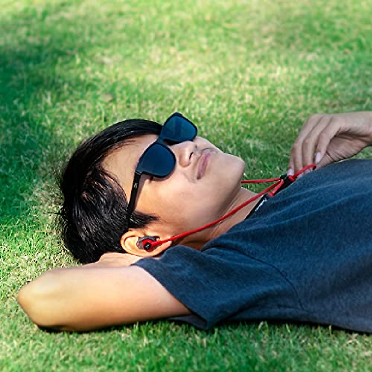 HyperX Cloud Buds – Bluetooth Wireless Headphones, Qualcomm aptX HD, 10 Hour Battery Life, 14mm Drivers, Comfortable Silicone Ear Tips, 3 Ear Tip Sizes Included, Mesh Travel Pouch