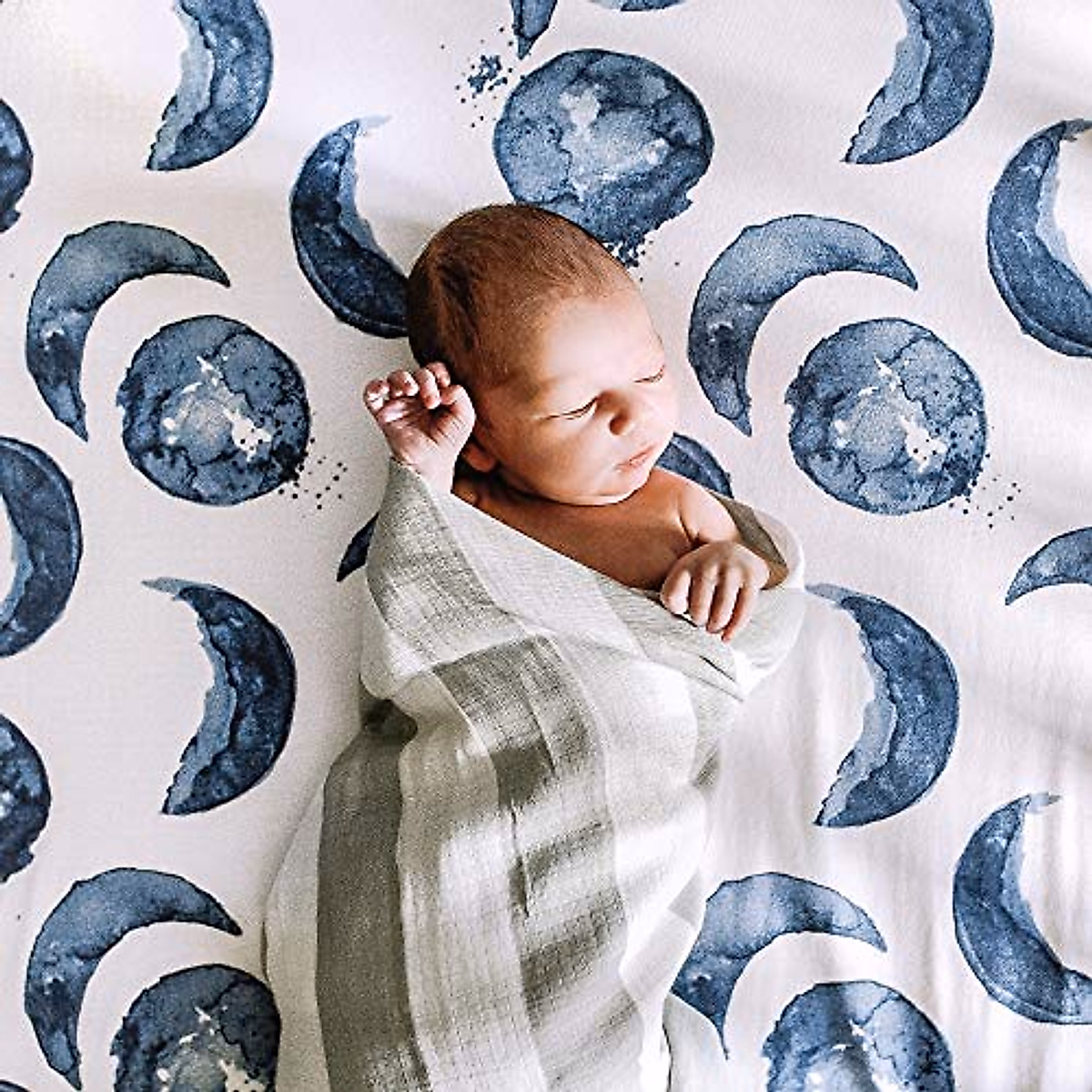 Burt's Bees Baby - Fitted Crib Sheet, Boys & Unisex 100% Organic Cotton Crib Sheet for Standard Crib and Toddler Mattresses (Hello Moon!) 28x52 Inch (Pack of 1)