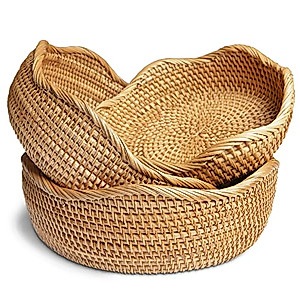 HITOMEN Handmade Rattan Bread Baskets Round Wicker Fruit Serving Storage Bowls, Natural Woven Decorative Kitchen Counter Organizing (Honey Brown) Set of 3