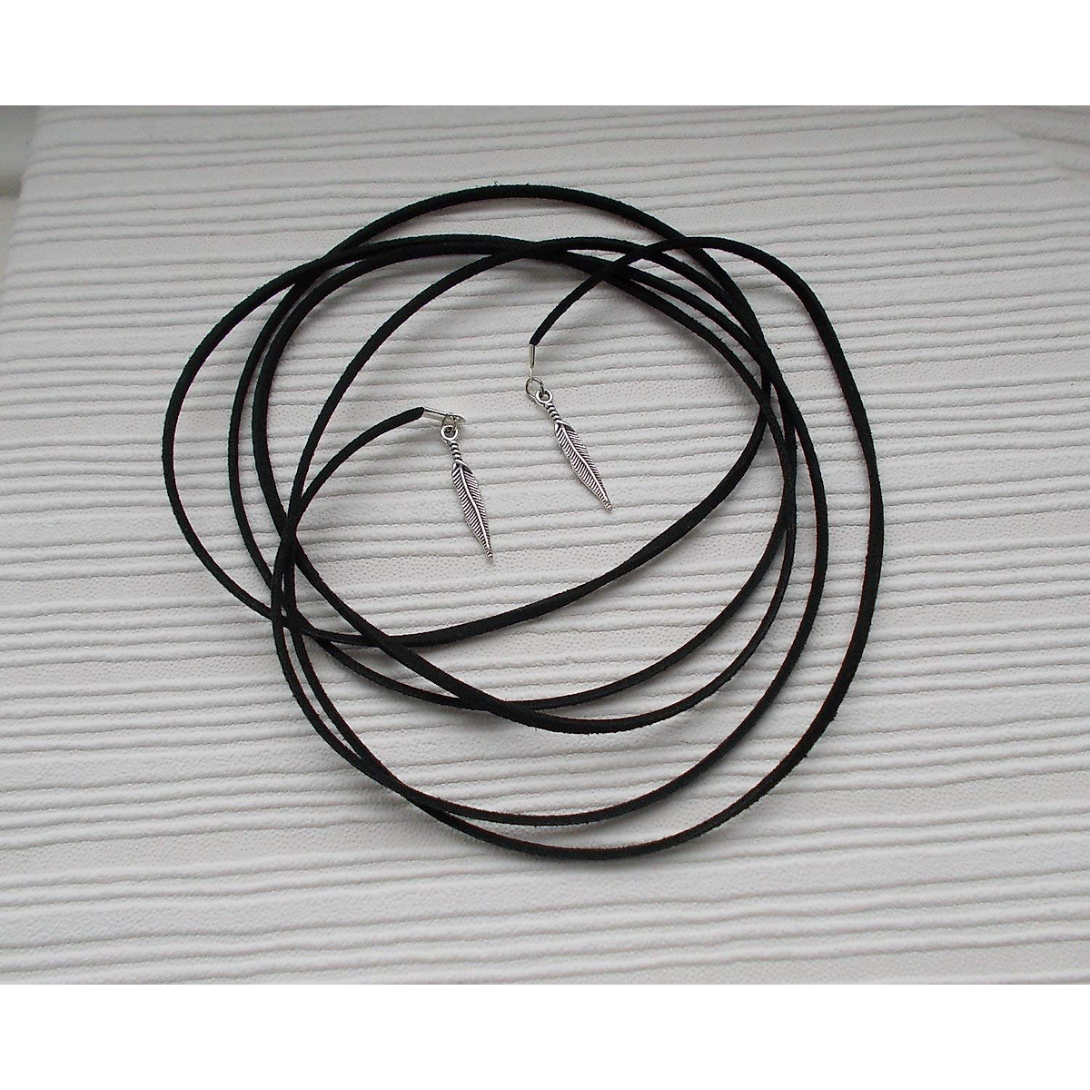 Doubnine Boho Feather Choker Wrap Necklace 2pcs Versatility Vegan Suede Y Lariat Gothic Black Brown Bronze Accessories for Women