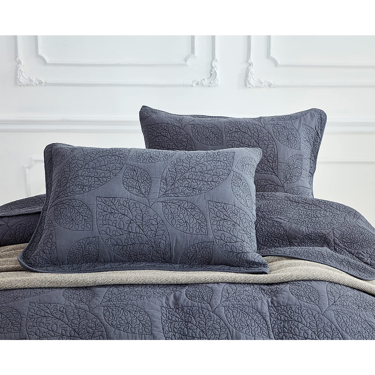 CHIXIN Botanical Cotton Quilt Queen Size - Real Stitching Leaf Pattern - Quilted Bedspread Coverlet Set, Ultra Soft, Lightweight, Reversible, 3 Piece, Dark Grey