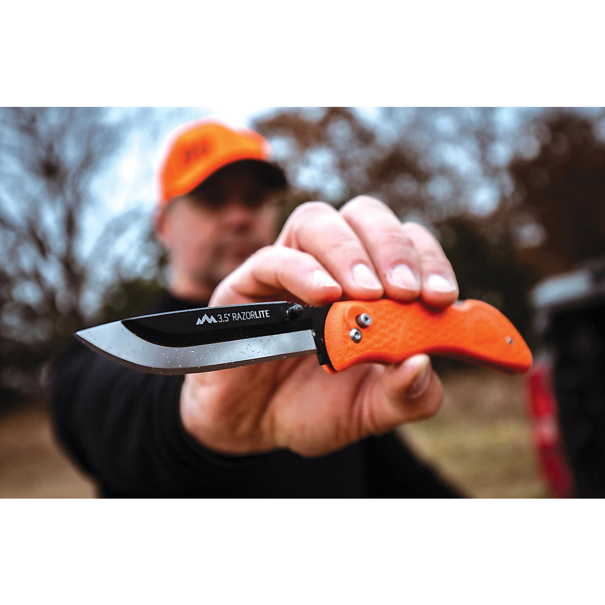 OUTDOOR EDGE Knives' RazorPro L Hunting Knife with Razor-Sharp Replaceable Blade features Non-Slip TRP Orange Handle, Belt Holster, & 30 Blades. Must-Have Field Dressing Knife for Your Hunting Gear