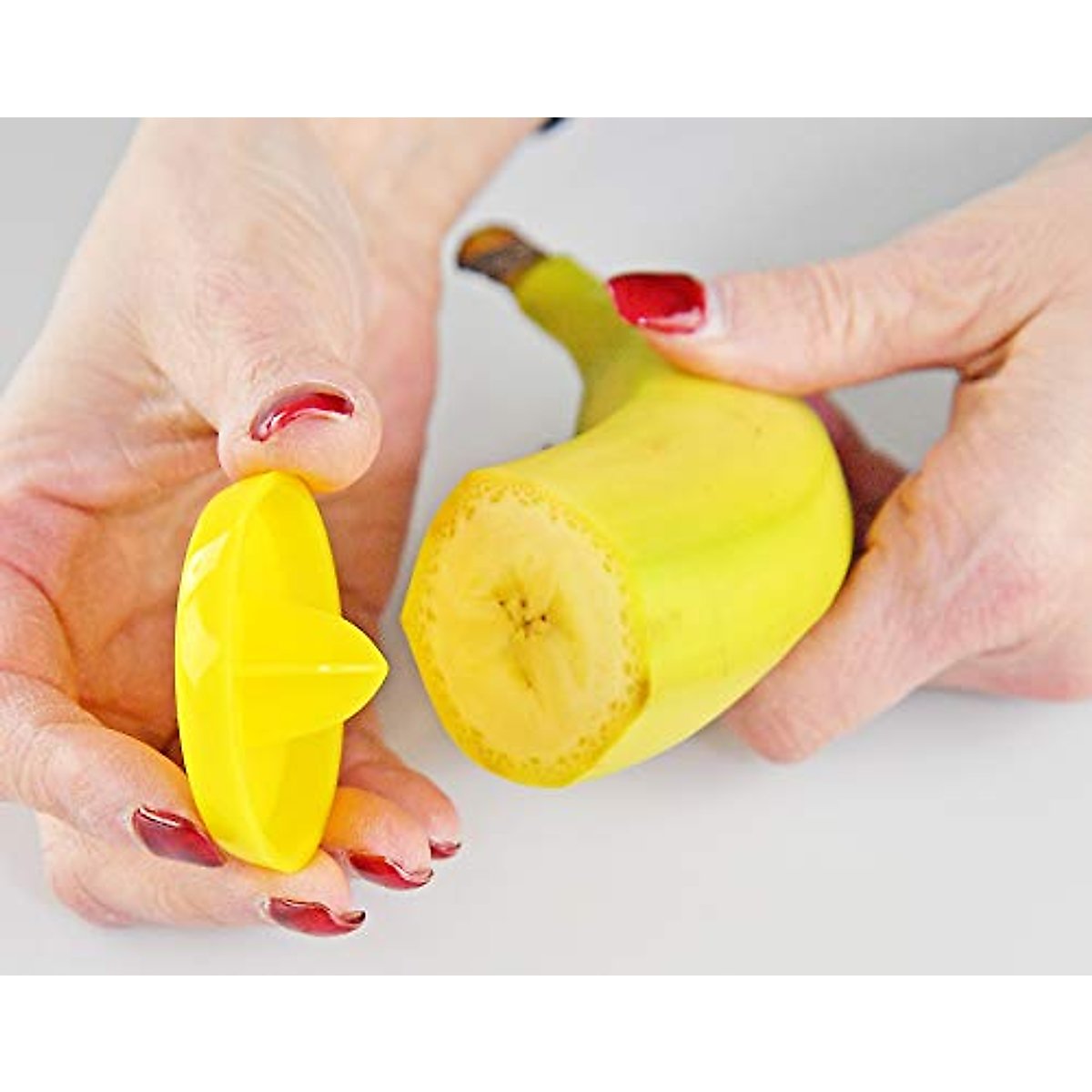 HOME-X Fresh Banana Cover, Reusable Produce Keeper, Banana End Caps, Set of 2-2” D x 1” H, Yellow