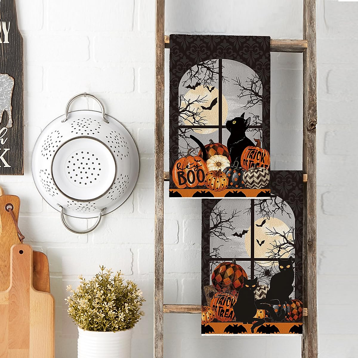 Artoid Mode Black Cat Moon Pumpkin Halloween Kitchen Towels Dish Towels, 18x26 Inch Bats Trick Or Treat Decoration Hand Towels Set of 2