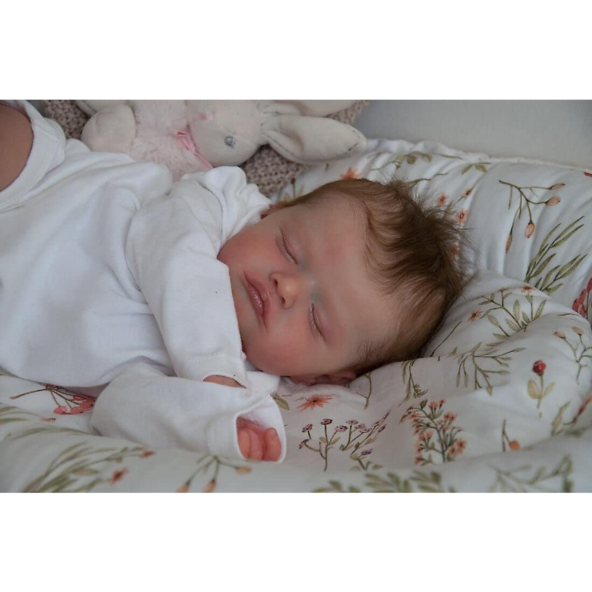 ROSHUAN Realistic Newborn Baby Dolls 20 inch Asleep Lifelike Reborn Baby Dolls Vinyl Soft Cloth Body Real Life Baby Dolls Sleeping Bebe Doll White Clothes for Boys Girls Gifts