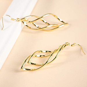 BSTGFTF 18K Gold Linear Swirl Wire Dangle Earrings for Women