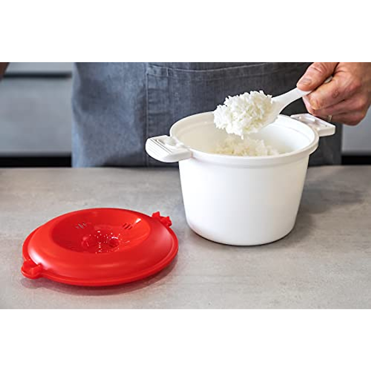 KitchenCraft Rice Cooker - Microwave Steamer, BPA Free Plastic, 1.5 Litre, White/Red