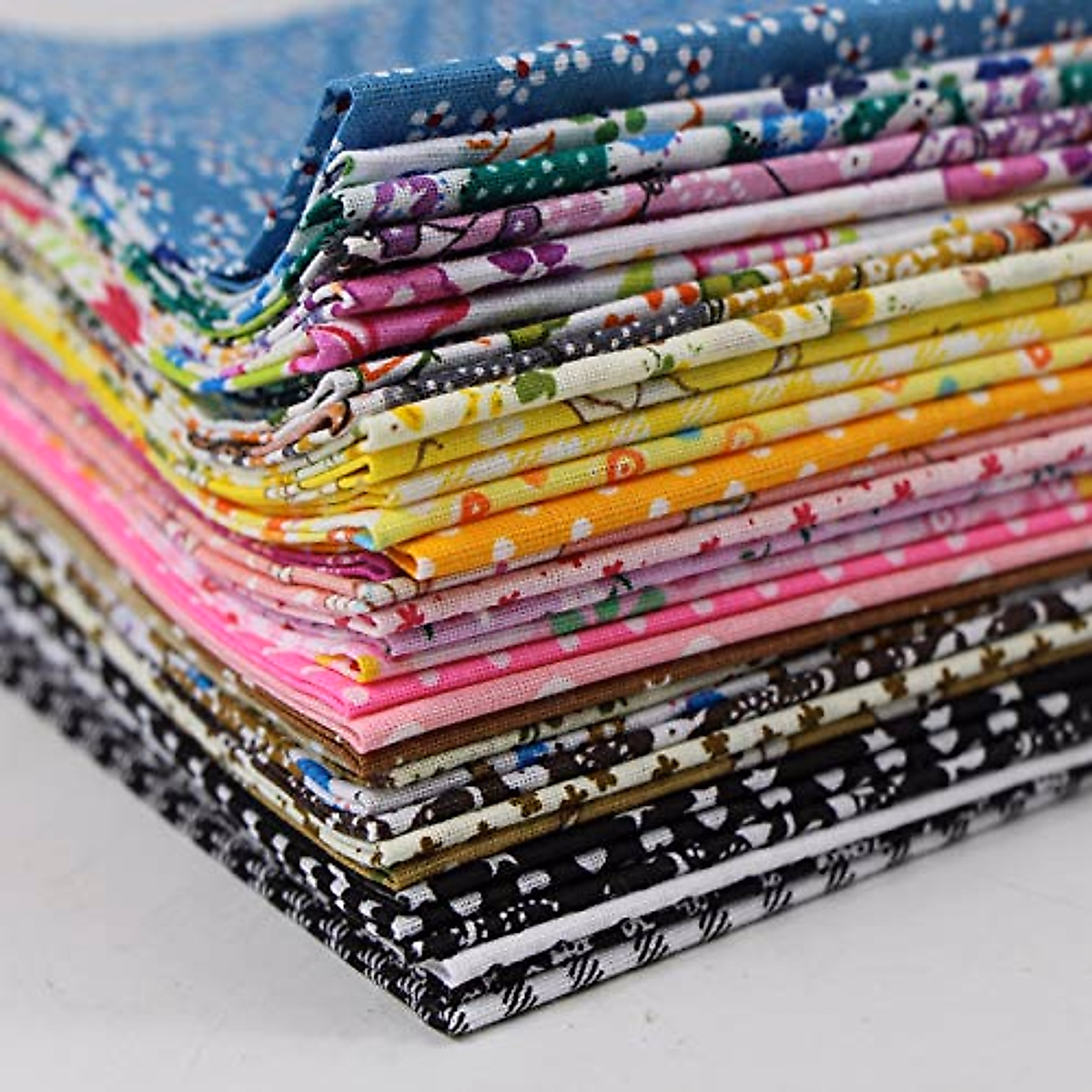 aufodara 35pcs Quilting Fabric Cotton Craft Fabric Bundle Squares Patchwork 10"x10" (25cm x 25cm) DIY Handmade Sewing Scrapbooking Quilting