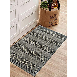 Chardin home Black & Ivory Boho Throw Rug 2x3 feet |Hand Woven Farmhouse Rug | Great in Kitchens entryways doormats Bathrooms Meditation Mat | Machine Washable & Reversible Cotton Rugs