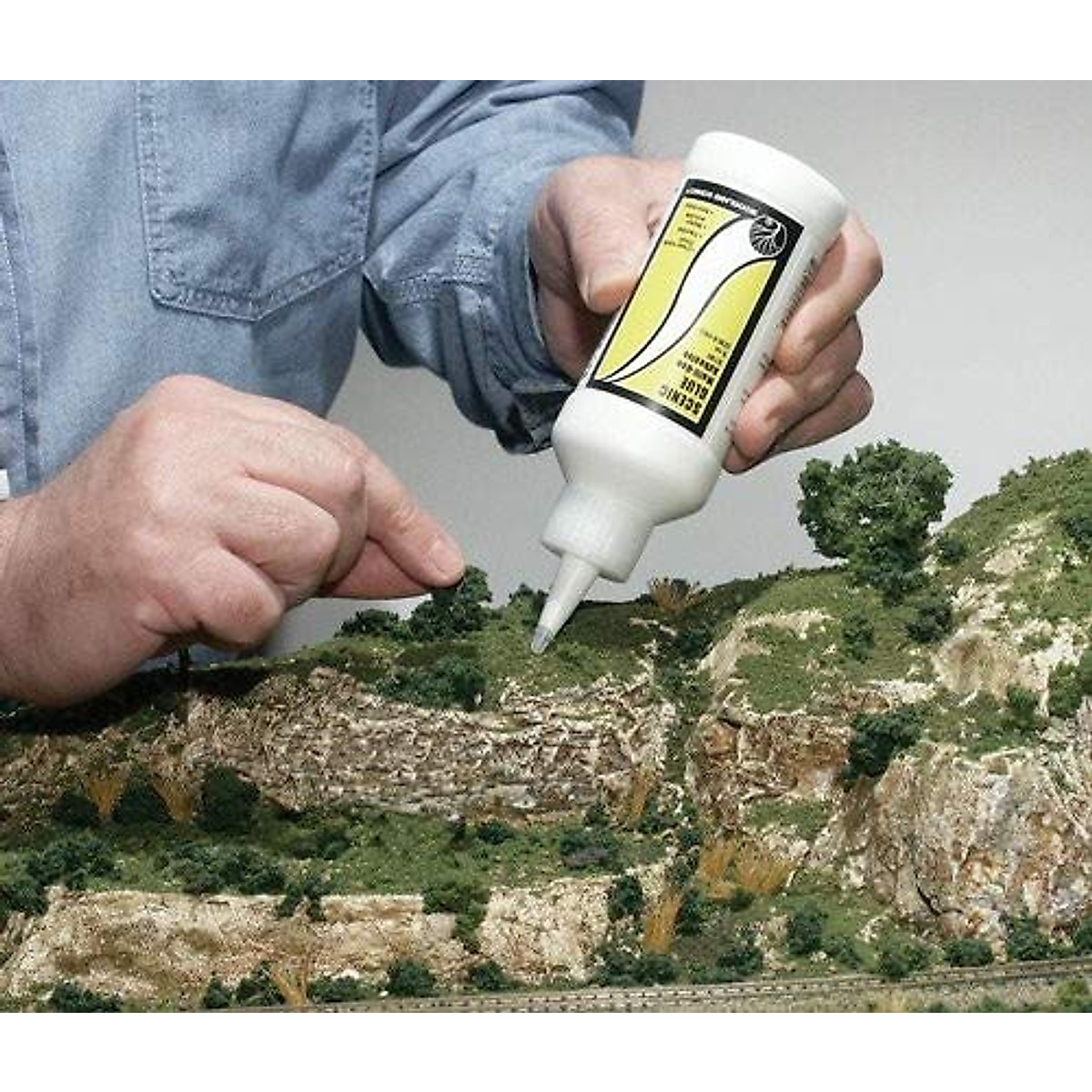 Woodland Scenics Scenic Glue 8OZ, Transparent