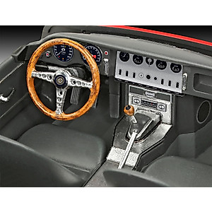 Revell 07668 Jaguar E-Type (Coupé) 1:24 Scale Unbuilt/Unpainted Plastic Model Kit, Red