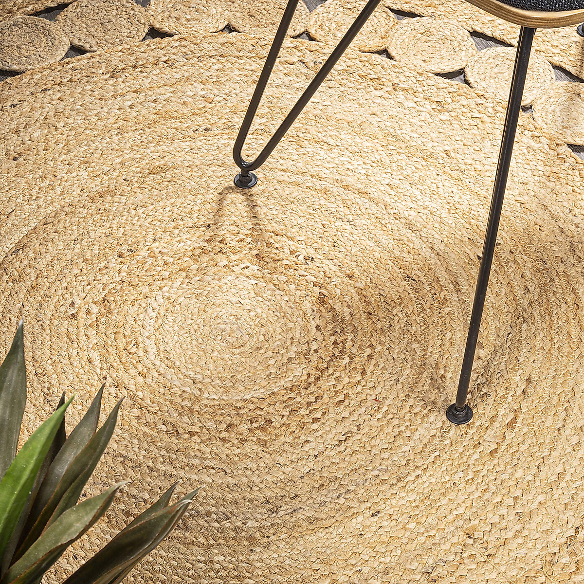 JONATHAN Y RNF104A-5R Bodhi Round Natural Jute hippie Circle Indoor Area-Rug, Natural Fibers, Geometric, Bohemian Easy-Cleaning,Bedroom,Kitchen,Living Room,Non Shedding, Natural, 5' Round