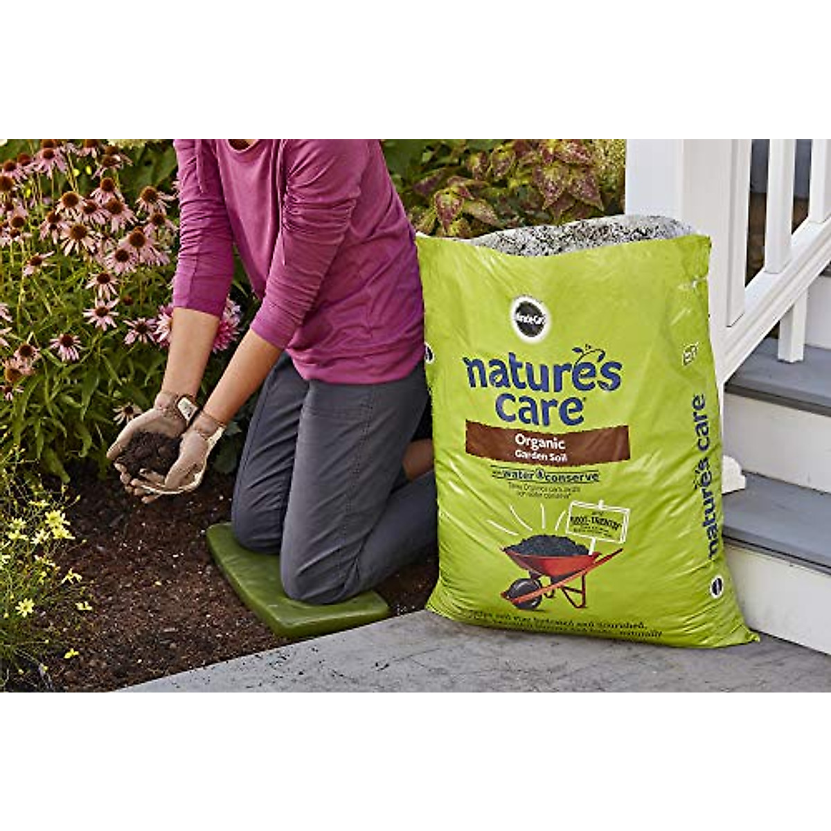 Nature's Care Organic Garden Soil with Water Conserve 1.5 CF