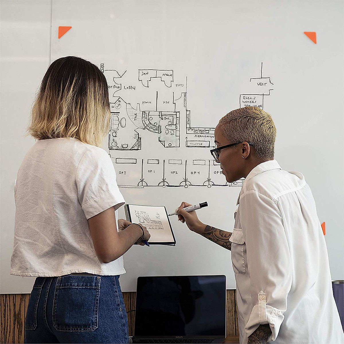 Rocketbook Beacons - Digitize Your Whiteboard - Reusable Stickers To Upload Your Whiteboard Notes To The Cloud with Carrying Case (1 Pack), BEA-A4-K