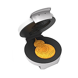 Uncanny Brands Star Wars BB-8 Waffle Maker - Makes BB8 Waffles - Kitchen Appliance